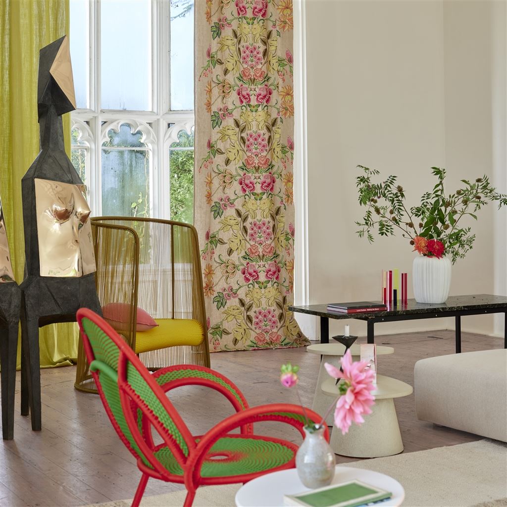 Isabella Fabric - Fuchsia | Designers Guild Ghirlanda Fabrics | FDG3135/01